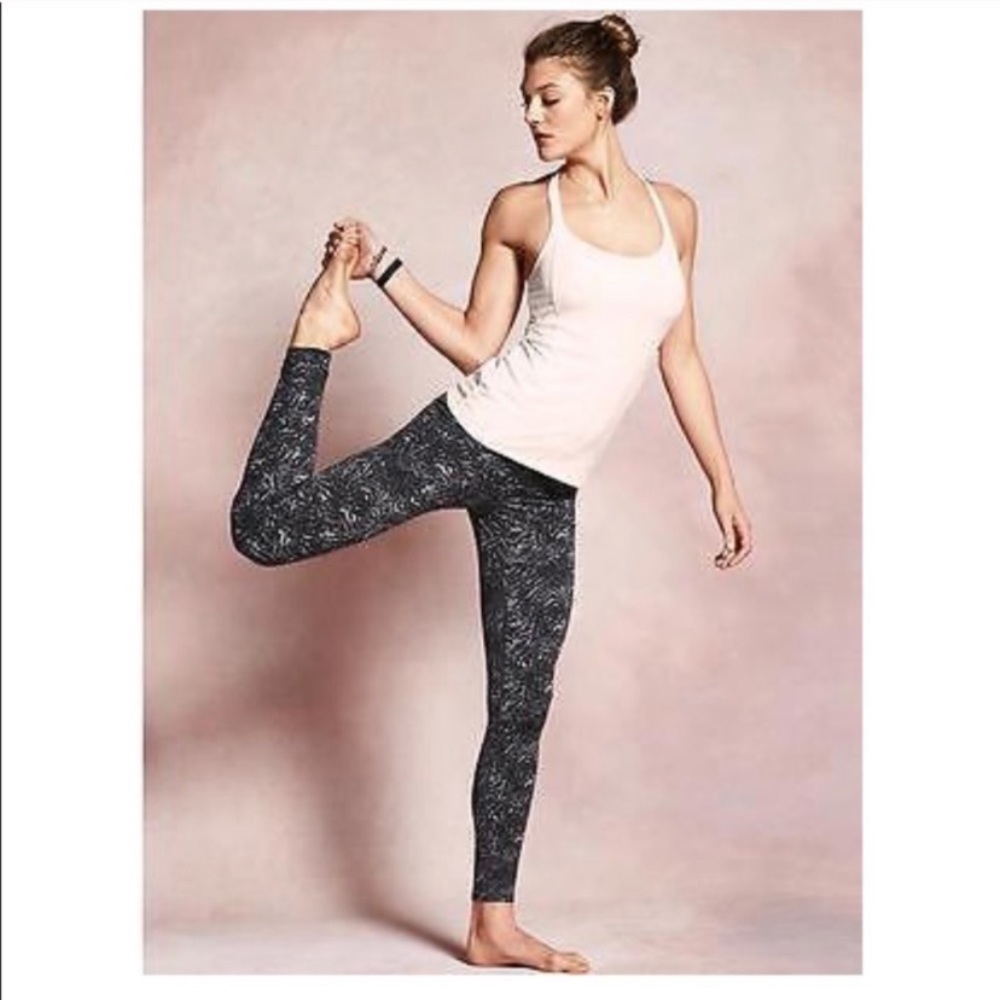 Athleta Black Chaturanga Zebra Print Leggings Pants S… - Gem